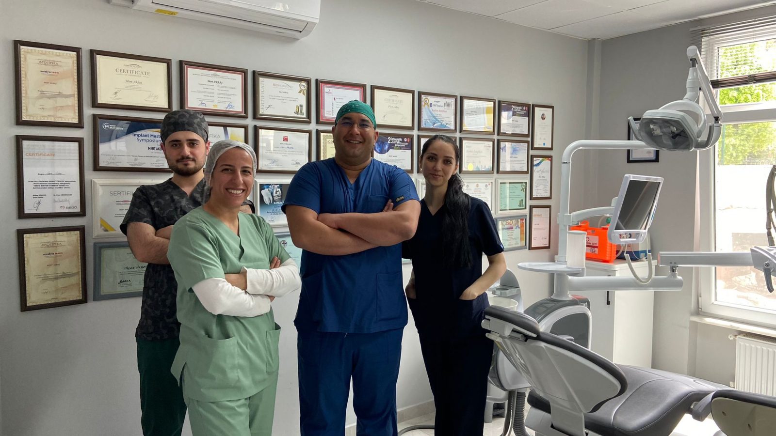 Dt Mert Akbas Istanbul Dental Treatment | Specialist Maxillofacial Surgery